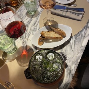 T BRASSERIE - 31 Photos & 16 Reviews - 96 South St, New York, NY - Yelp