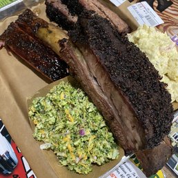 HUTCHINS BBQ - 1535 Photos & 2159 Reviews - 1301 N Tennessee St ...
