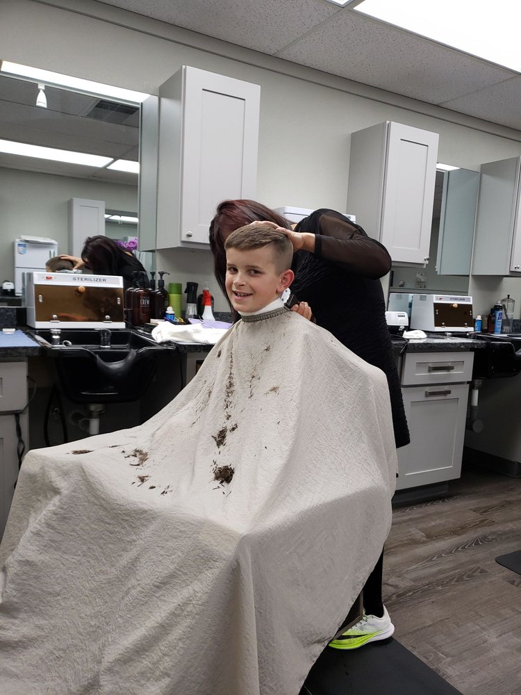 MOONS BARBER - 24 Photos & 21 Reviews - Barbers - 9119 Ridgetop Blvd ...