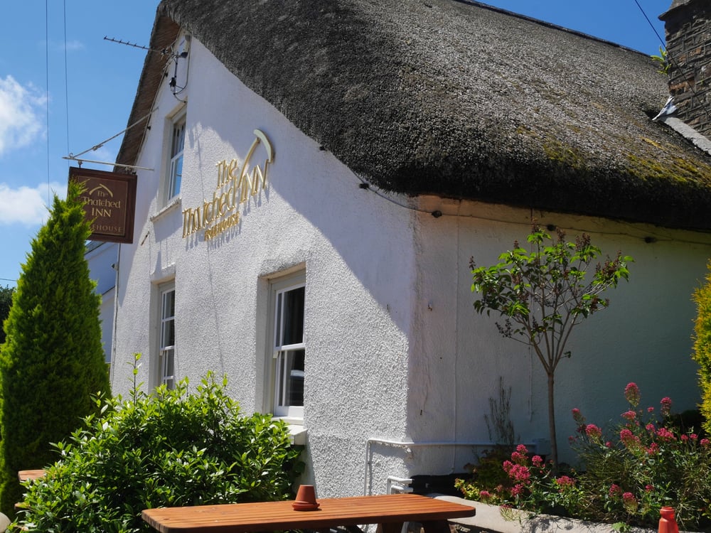 THE THATCHED INN - Updated July 2025 - Bideford, Devon, United Kingdom ...