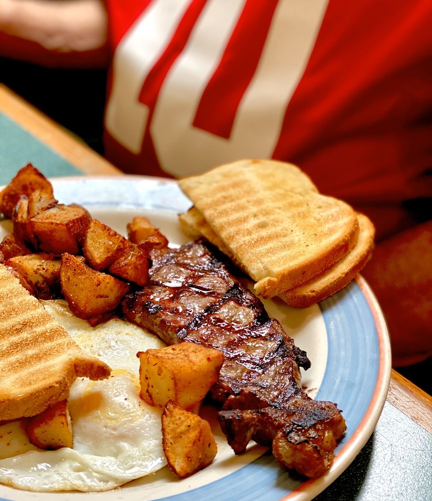 BUCK’S - 659 Photos & 813 Reviews - 3062 Woodside Rd, Woodside ...