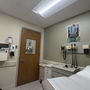 RML SPECIALTY HOSPITAL - Updated October 2025 - 3435 W Van Buren St ...