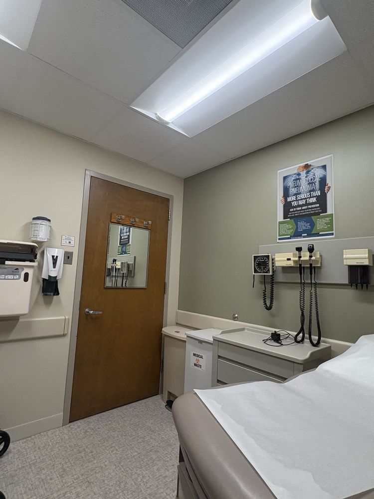 ADVOCATE TRINITY HOSPITAL - Updated December 2025 - 63 Reviews - 2320 E ...