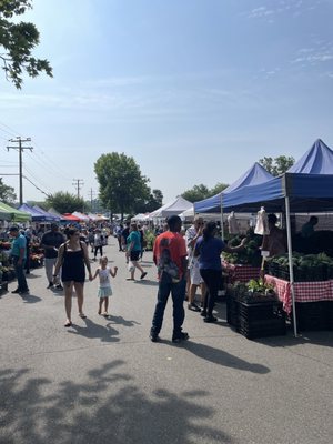 DALE CITY FARMERS MARKET - Updated August 2024 - 88 Photos & 64 Reviews ...