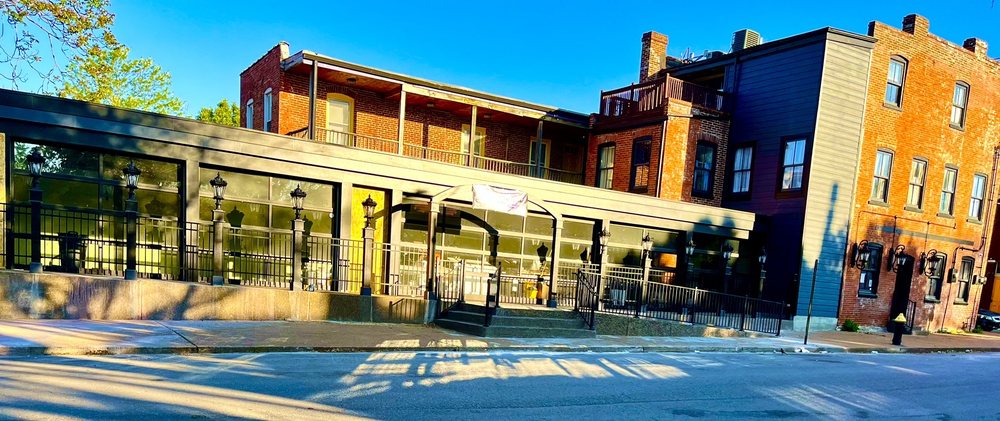 CALYPSO SPIRITS BAR - 47 Photos & 17 Reviews - 1026 Geyer Ave, Saint ...