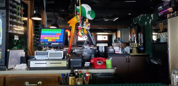 PUG MAHONES IRISH PUB & GRILL - Updated February 2025 - 10 Photos & 26 ...