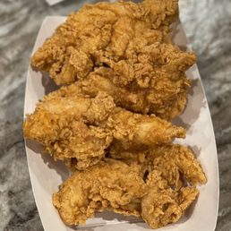 SAROKI’S CRISPY CHICKEN & PIZZA - Updated December 2025 - 71 Photos ...