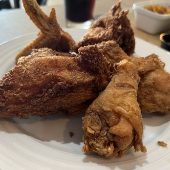 THE HEN & HOG - Updated December 2024 - 135 Photos & 97 Reviews - 221 W ...