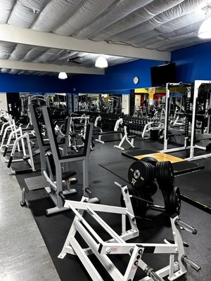 MAXIMUM FITNESS VACAVILLE - Updated February 2025 - 10 Photos & 79 ...