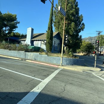 LA CRESCENTA MONTESSORI - Updated December 2025 - 30 Photos & 13 ...