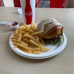 R BURGERS - Updated October 2025 - 433 Photos & 638 Reviews - 1666 ...
