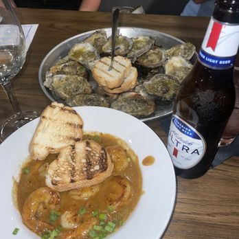 SLICK LIPS - Updated March 2025 - 62 Photos & 67 Reviews - 102 S ...