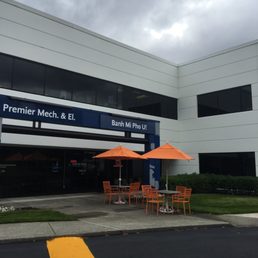 BANH MI PHO U! - Updated December 2025 - 147 Photos & 199 Reviews ...