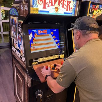 GAMEON BAR+ARCADE - Updated December 2025 - 174 Photos & 47 Reviews ...