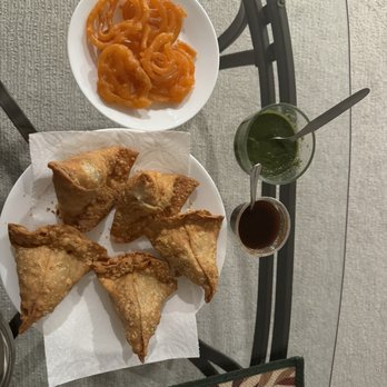 CALGARY SWEETS - Updated December 2025 - 20 Photos & 23 Reviews - 7928 ...