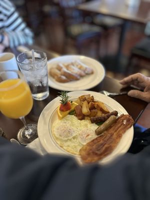 LE RENDEZ-VOUS CAFE - Updated October 2025 - 1032 Photos & 881 Reviews ...