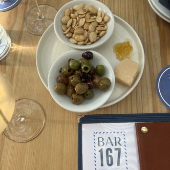 BAR167 - Updated June 2024 - 279 Photos & 103 Reviews - 5 Fulton St ...