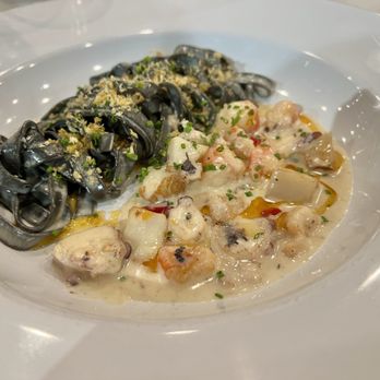 BAR BECKY - Updated June 2024 - 245 Photos & 46 Reviews - 3860 Worsham ...