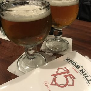 KNOB HILL TAVERN - 25 Photos & 40 Reviews - Bars - 1016 State Route 662 ...