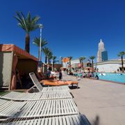 EXCALIBUR POOL - 73 Photos & 80 Reviews - Swimming Pools - 3850 Las ...