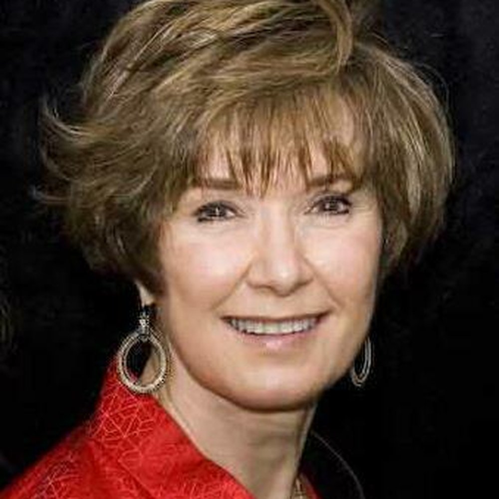 Lori Serra's Instagram, Twitter & Facebook on IDCrawl