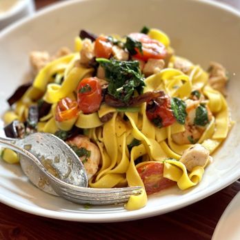 TERRONI - Updated July 2024 - 346 Photos & 326 Reviews - 1095 Yonge ...