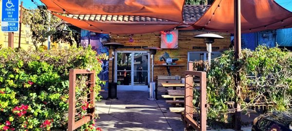 SPITZ - EAGLE ROCK - Updated July 2025 - 1042 Photos & 1433 Reviews ...