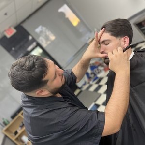 MEN’S LOUNGE BARBERSHOP - Updated June 2024 - 46 Photos & 134 Reviews ...