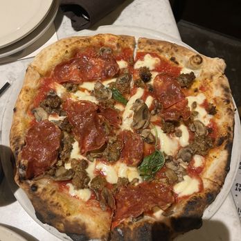 PIZZERIA TESTA - Updated December 2024 - 671 Photos & 892 Reviews ...