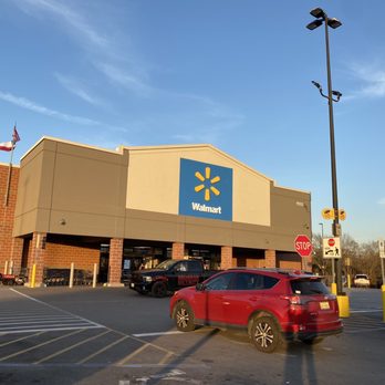 WALMART - Updated November 2025 - 71 Photos & 98 Reviews - 9555 S Post ...