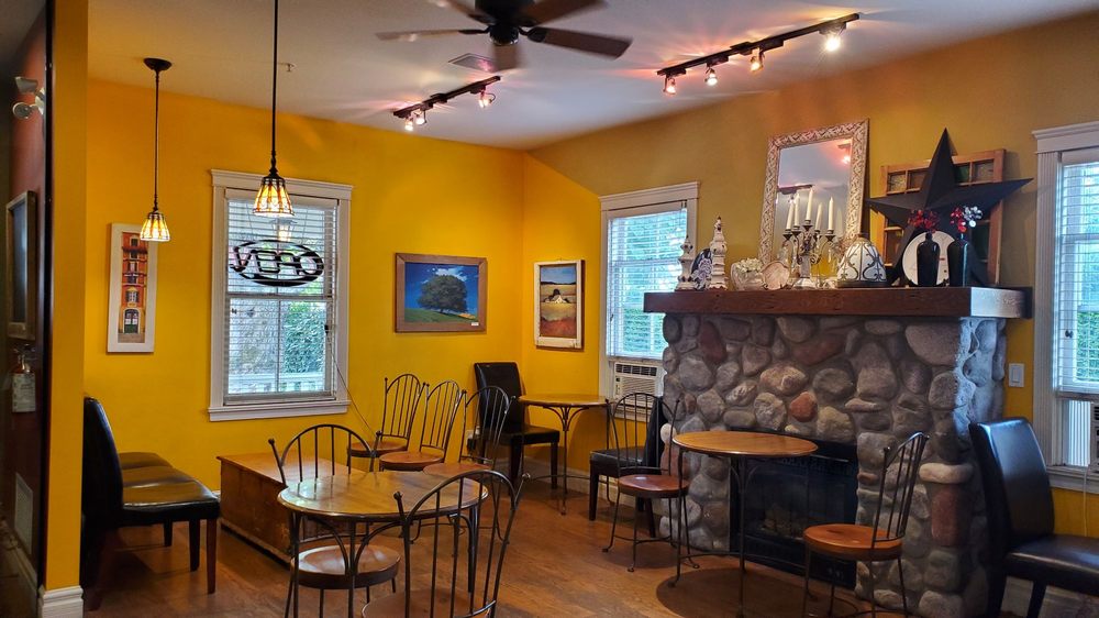 BOOTHROYD HERITAGE COFFEE - 11 Photos & 19 Reviews - 16811 60th Avenue ...