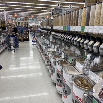 WINCO FOODS - Updated August 2025 - 33 Photos & 96 Reviews - 1222 NE ...