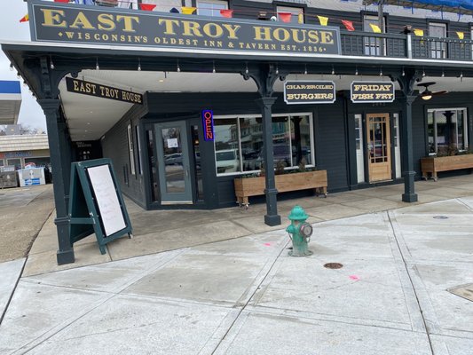 EAST TROY HOUSE - Updated October 2025 - 47 Photos & 44 Reviews - 2093 ...