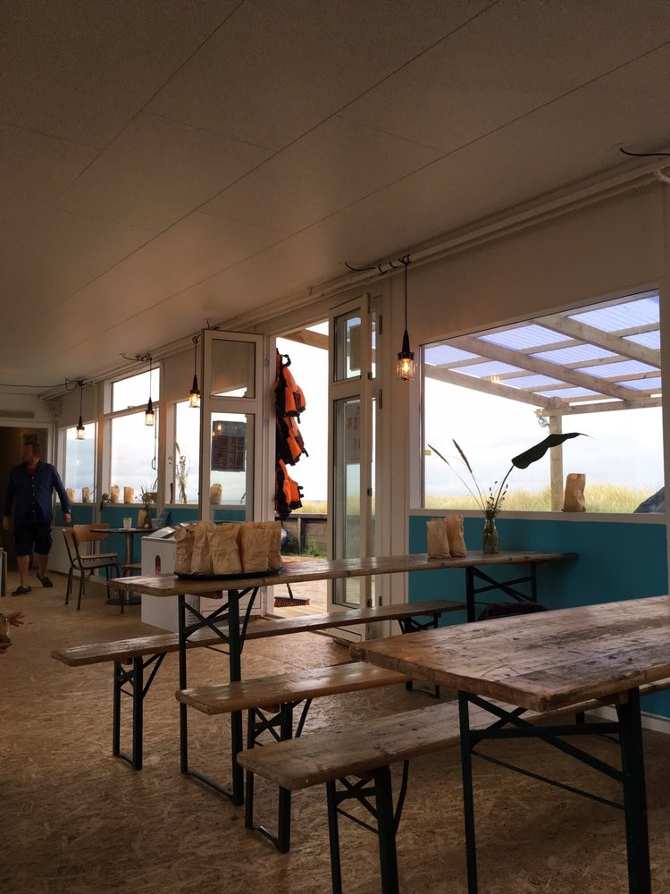 FRISK STRANDBAR - Updated May 2024 - Amtsvejen 3, Hundested, Denmark ...