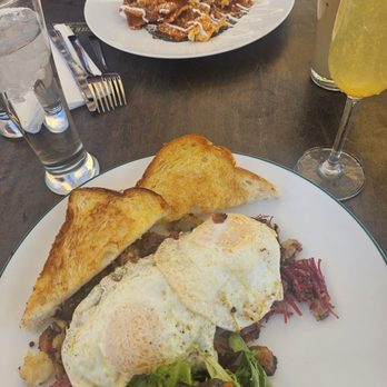 THE PARLOUR - Updated July 2025 - 299 Photos & 144 Reviews - 1716 ...