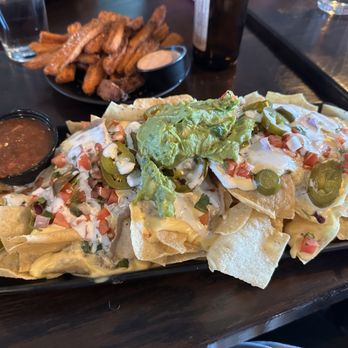 STRAP TANK BREWERY - Updated January 2025 - 540 Photos & 573 Reviews ...