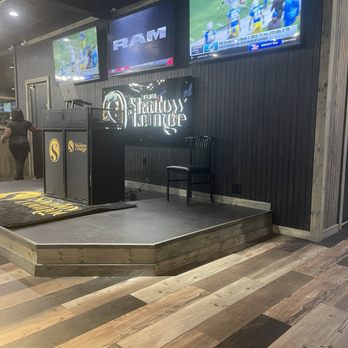 SHADOW LOUNGE & RESTAURANT - Updated January 2025 - 53 Photos & 21 ...