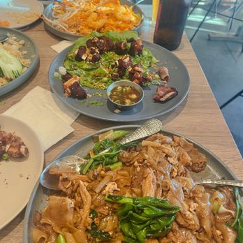 CRYING TIGER THAI BISTRO & BAR - Updated December 2024 - 704 Photos ...