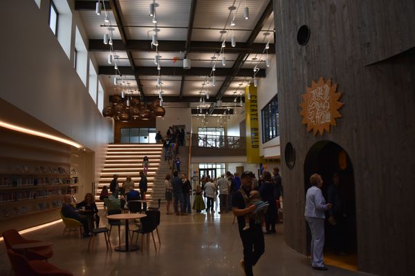 LINC LIBRARY INNOVATION CENTER - Updated December 2025 - 44 Photos ...