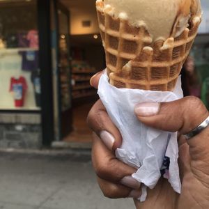 COWS - 213 Photos & 118 Reviews - Ice Cream & Frozen Yogurt - 138 Banff ...