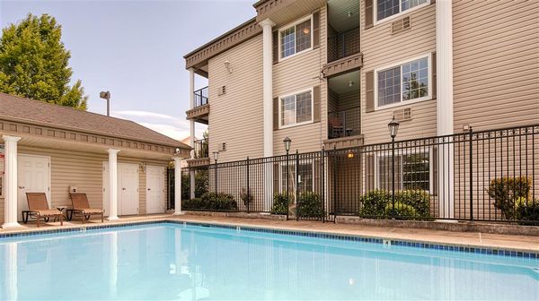 BEST WESTERN PLUS GRAND MANOR INN - Updated May 2026 - 173 Photos & 70 ...
