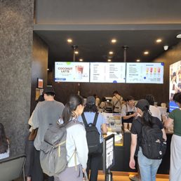 LUCKIN COFFEE - Updated January 2026 - 90 Photos & 44 Reviews - 800 6th ...