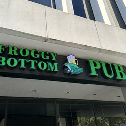 FROGGY BOTTOM PUB - Updated September 2025 - 180 Photos & 288 Reviews ...