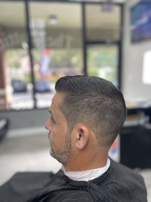 THE CUTTING LOUNGE BARBER SHOP - Updated July 2025 - 61 Photos & 37 ...