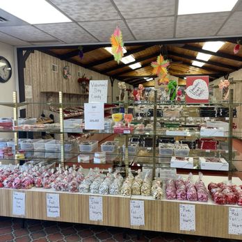 ANDY’S CANDIES - Updated January 2026 - 33 Photos & 20 Reviews - 9717 ...
