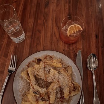 DAISIES - Updated March 2025 - 1304 Photos & 637 Reviews - 2375 N ...