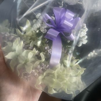FLO’S MIN FLORIST - Updated November 2024 - 109 Photos & 123 Reviews ...