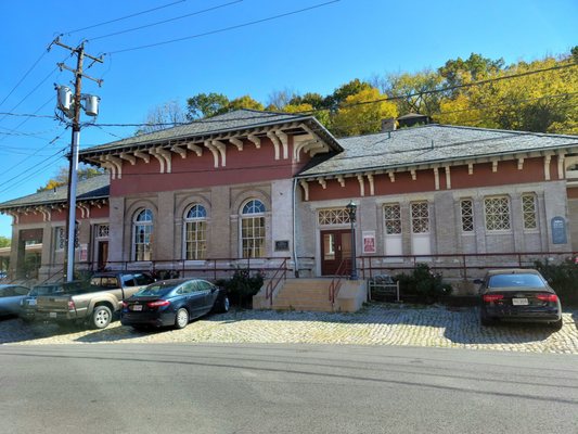 STAUNTON TRAIN STATION - STA - Updated March 2025 - 1 Middlebrook Ave ...