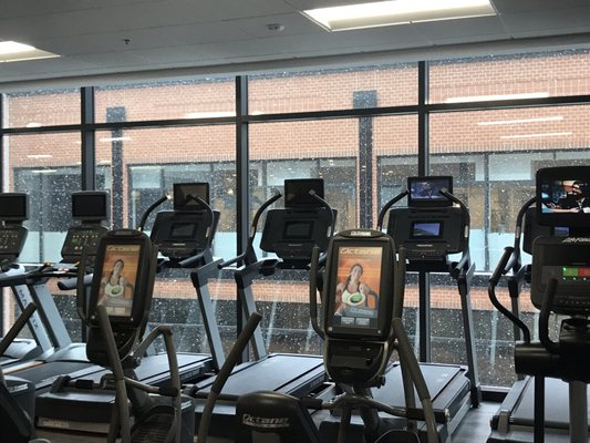 ONELIFE FITNESS - BALLSTON - 51 Photos & 159 Reviews - 4238 Wilson Blvd ...