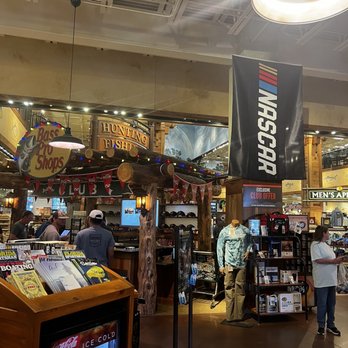 BASS PRO SHOP - Updated January 2026 - 268 Photos & 50 Reviews - 1880 ...
